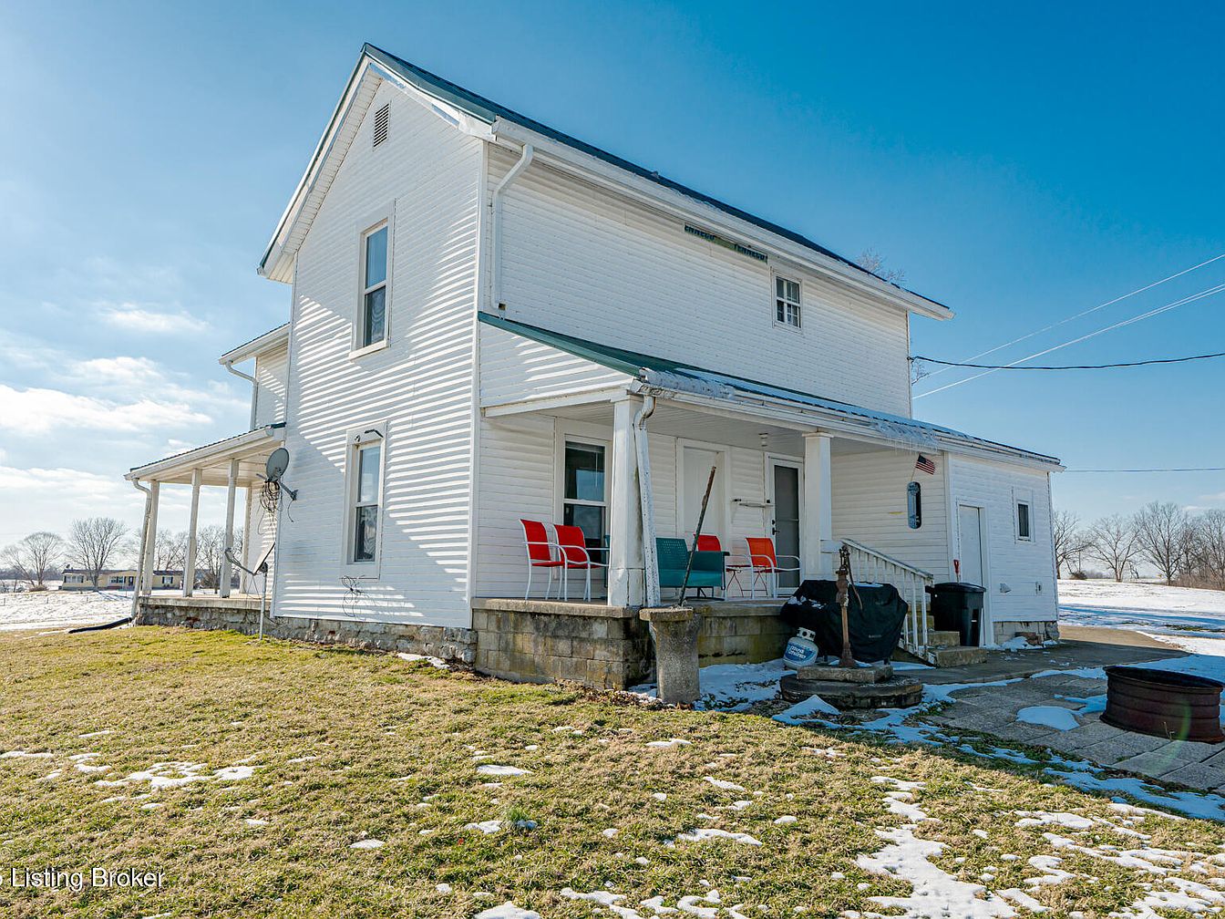 Charming 1900 Farm Home in Kentucky With Hardwood Floors, 156 Acres of ...